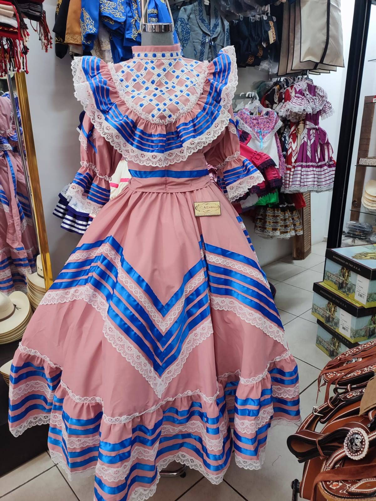 Vestido de Escaramuza Liston en Estrella – acaballo
